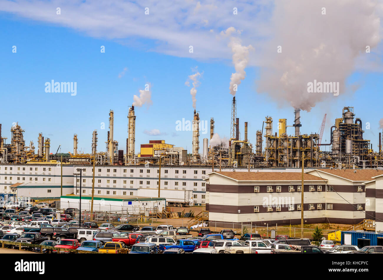 plant - producer of synthetic crude oil from oil sands Stock Photo - Alamy