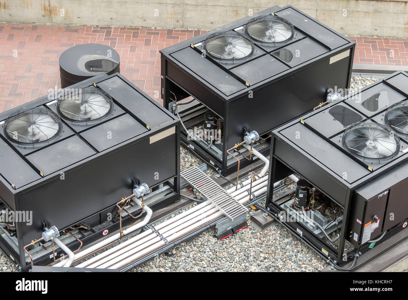 Air conditioning station hi-res stock photography and images - Alamy