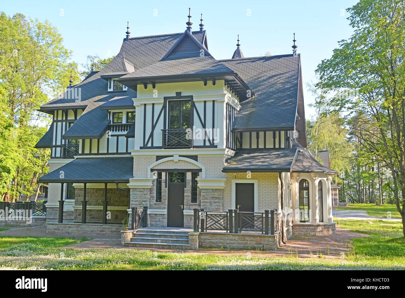 Russian Luxury Homes