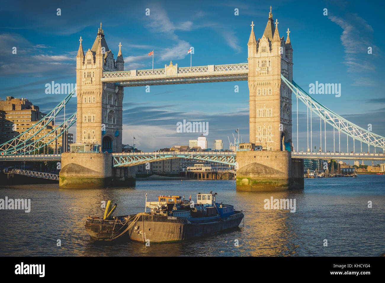 Tower Bridge. London, 2017. Landscape format Stock Photo - Alamy