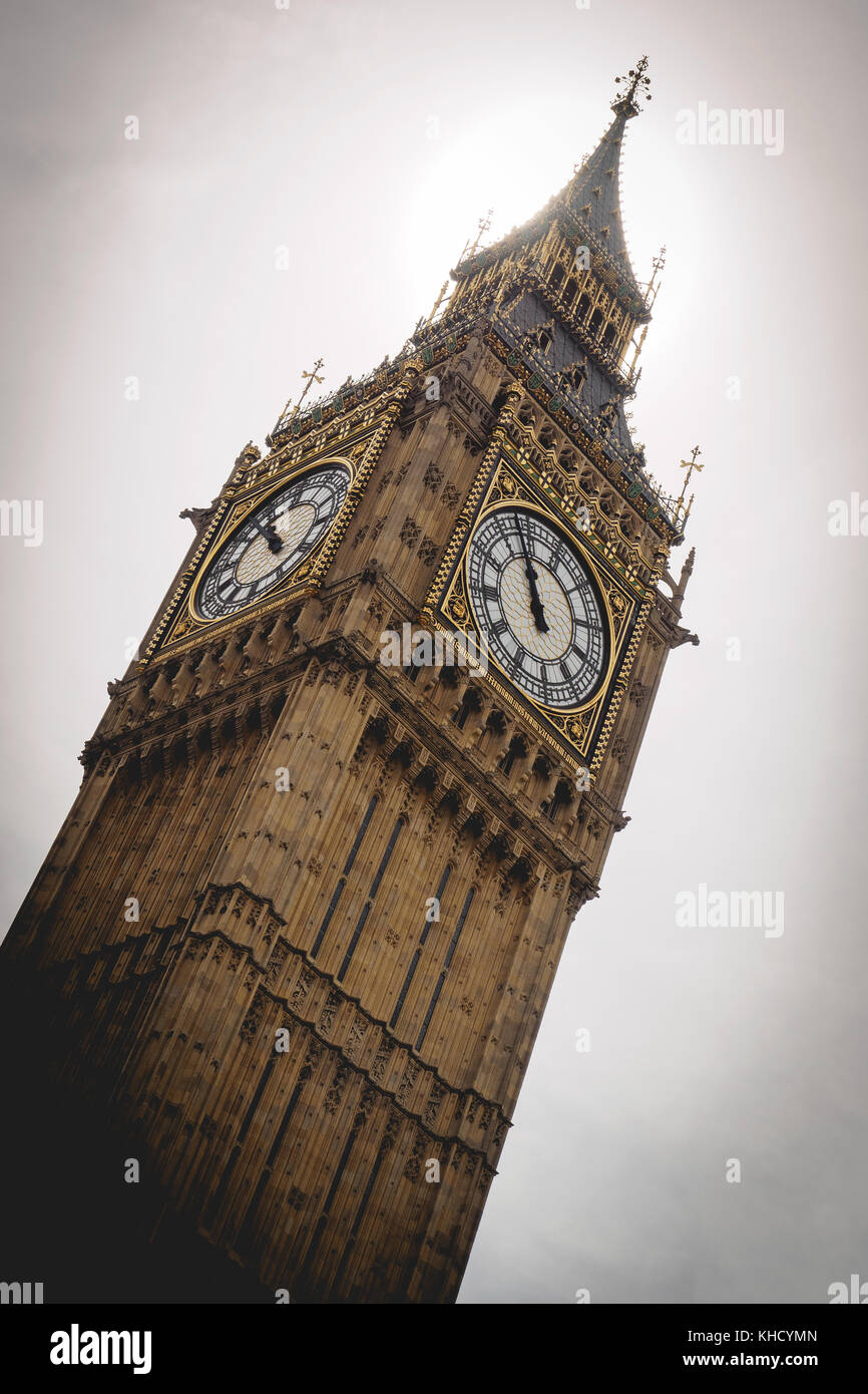 Elizabeth tower background hi-res stock photography and images - Alamy