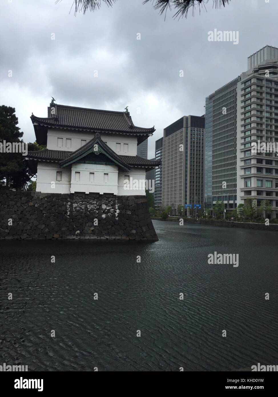 Tokyo Imperial Palace Moat Stock Photo - Alamy
