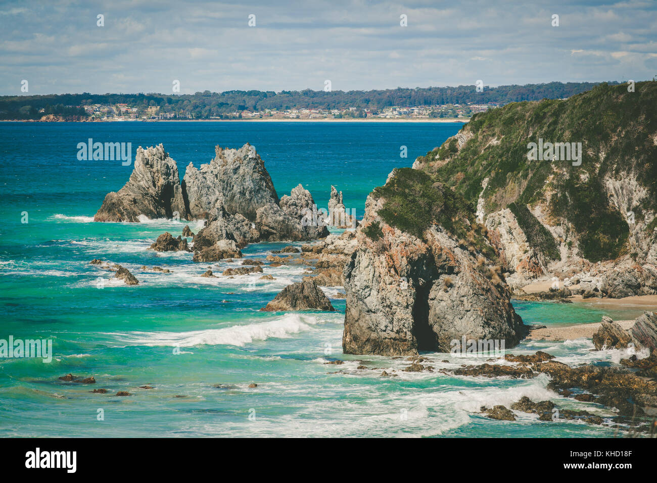Horse Head rock formation on ocean shore in NSW, Australia Stock Photo ...