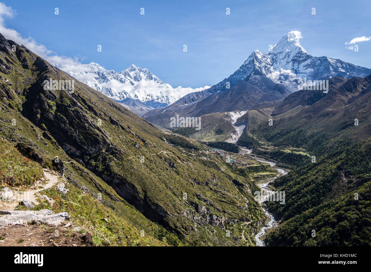 On the way to Everest Base Camp Stock Photo - Alamy