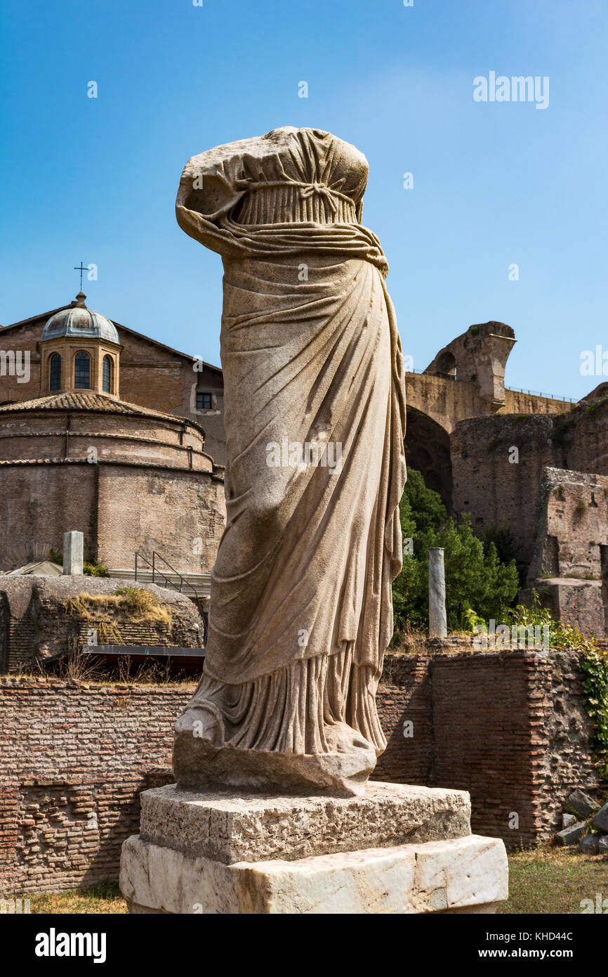 Roman statue at House of the Vestals in Roman Forum , Rome, Italy. The ...