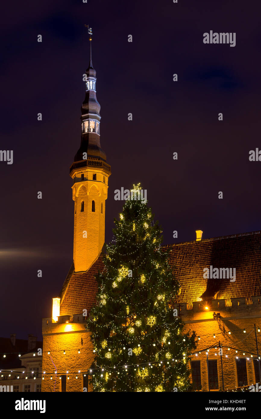 City hall square at Christmas Stock Photo - Alamy
