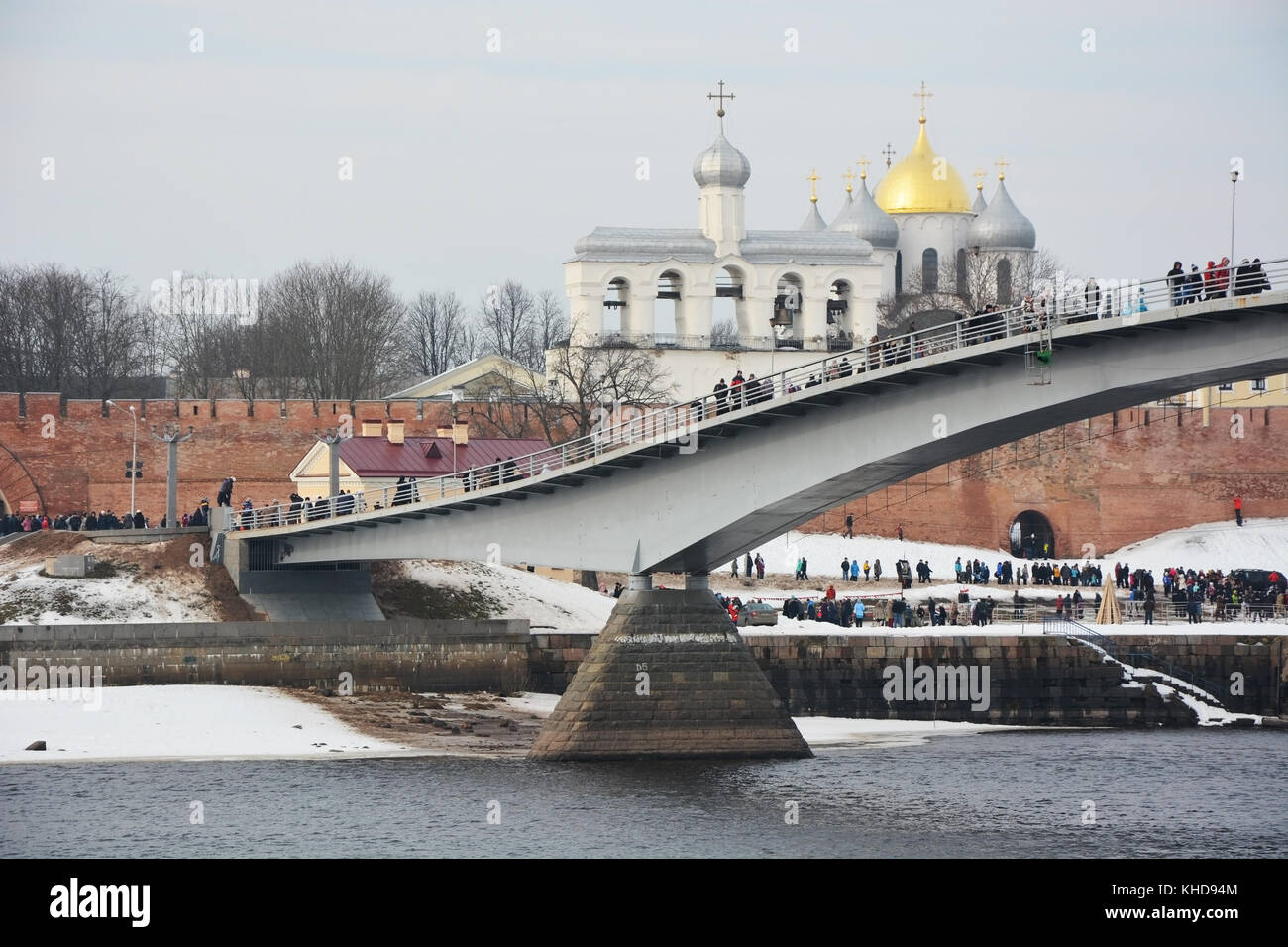 The bridge over the Volkhov River and Yaroslav's Court on February 22 ...