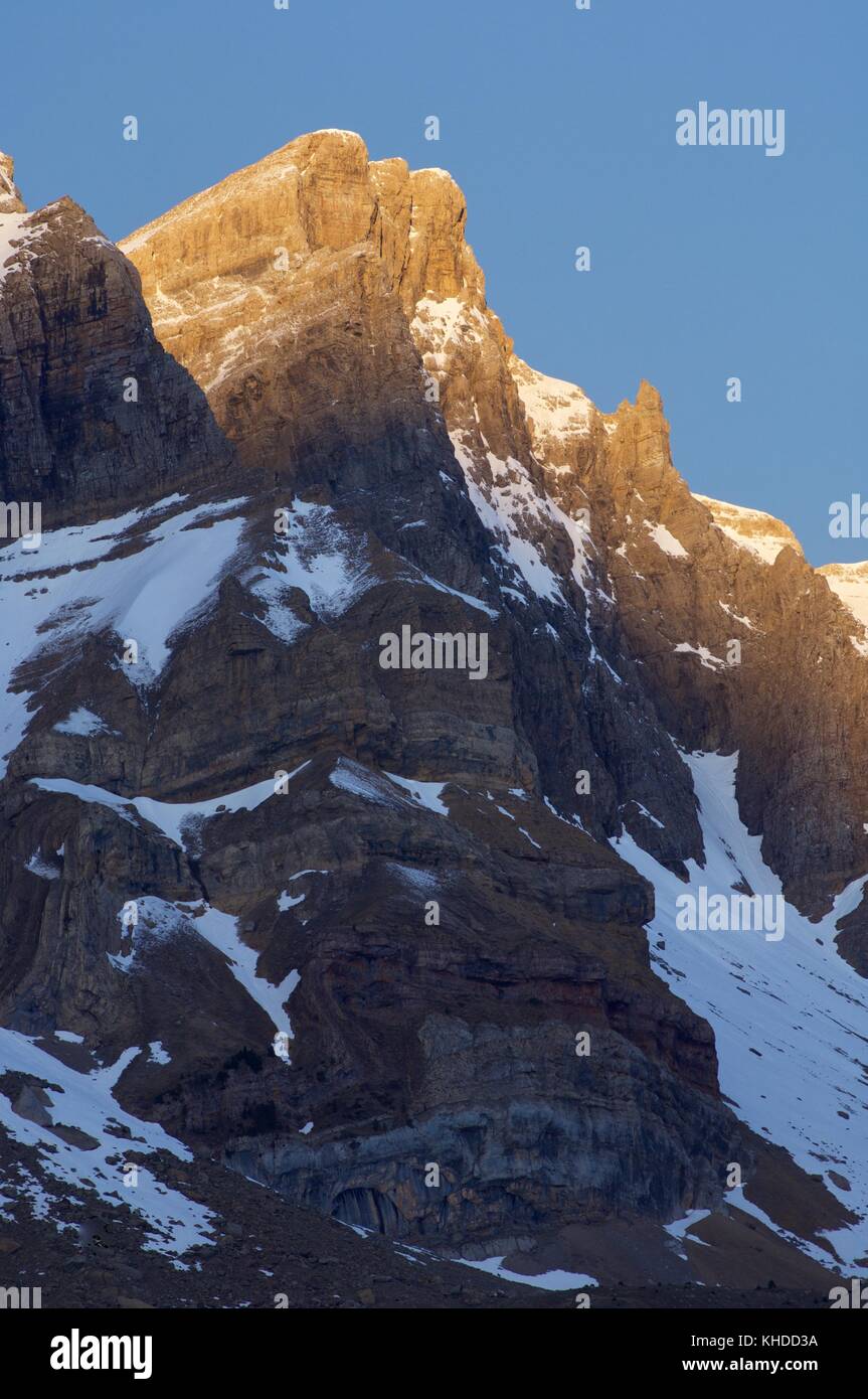 Triptico Peak (2612 m.), Partacua Mountains, Tena Valley, Pyrenees ...
