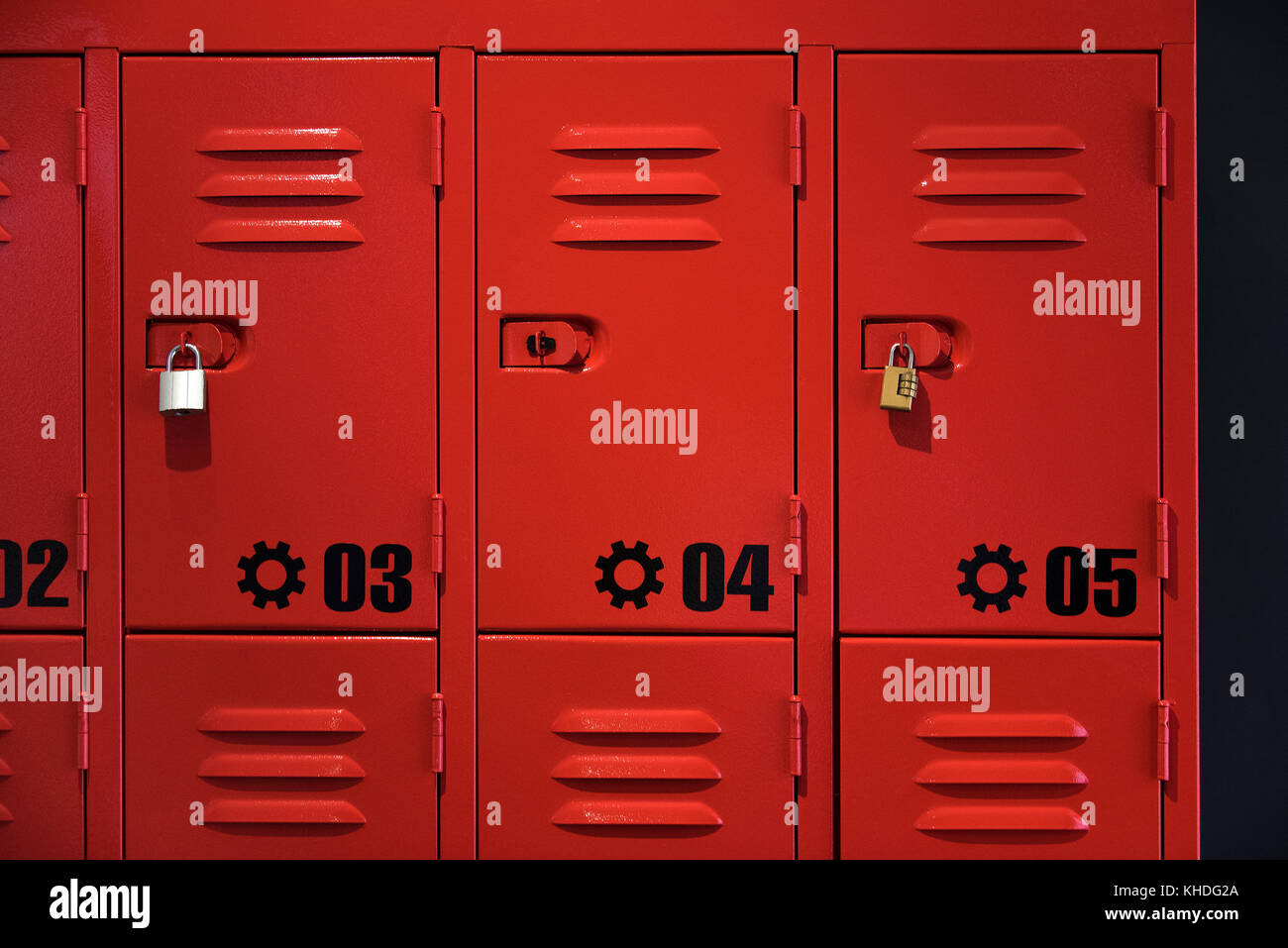 Row of locked lockers hi-res stock photography and images - Alamy