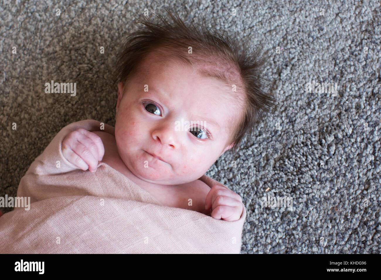 Girls in towels hi-res stock photography and images - Alamy