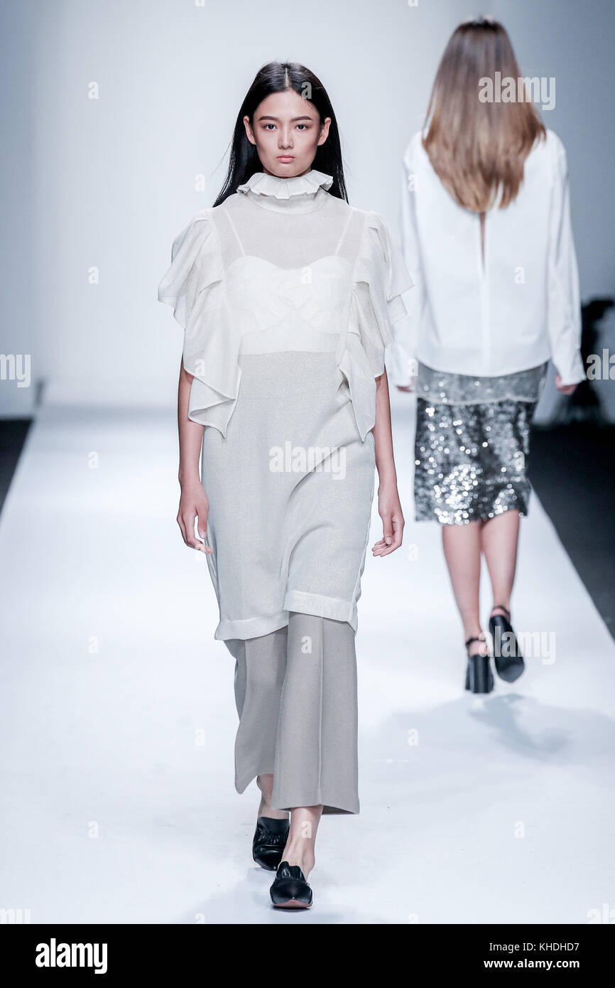 A model on the catwalk at the J Apostrophe show during Shanghai Fashion ...
