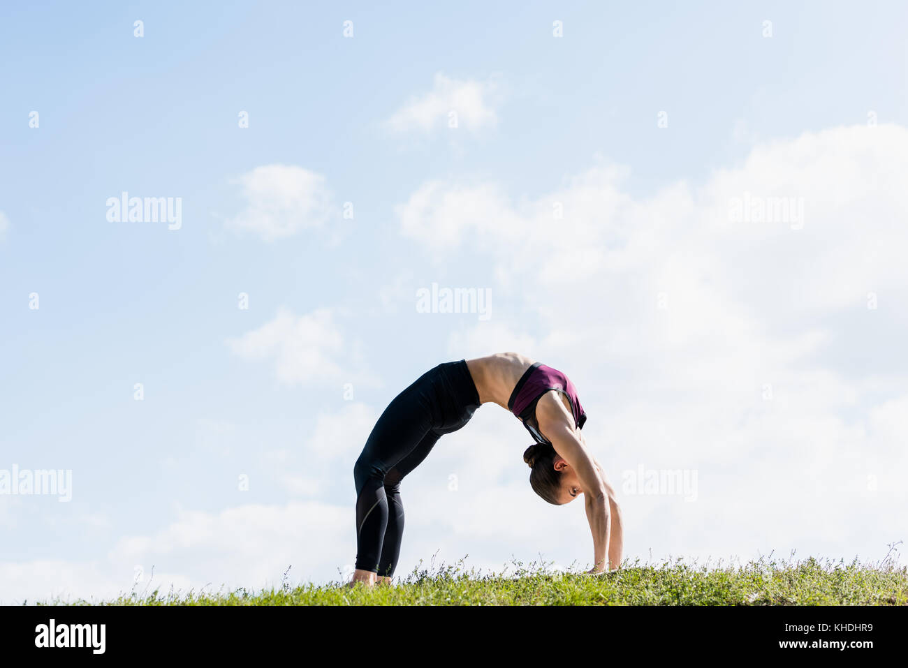 Upward bow pose hi-res stock photography and images - Alamy