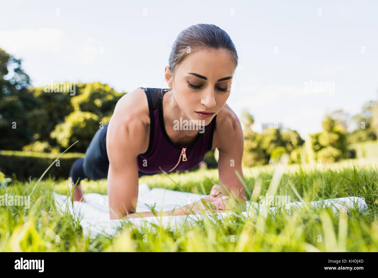 woman doing plank Stock Photo - Alamy