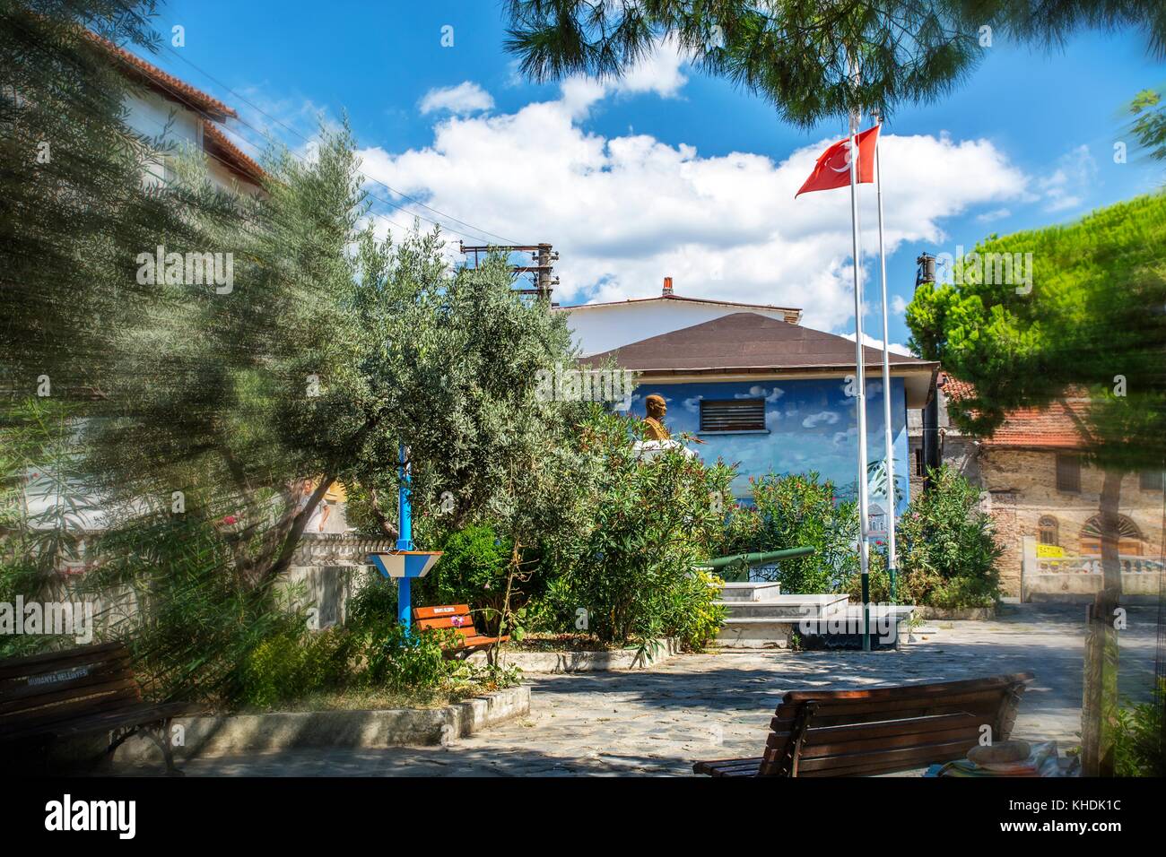 Atatürk monument in Turkish elementary school garden Stock Photo - Alamy