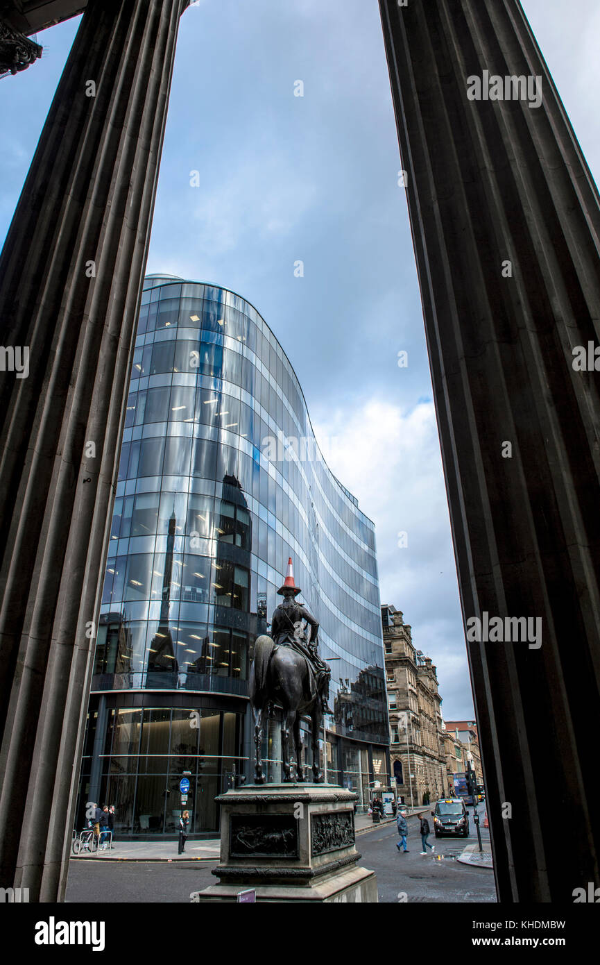 UNITED KINGDOM, SCOTLAND, GLASGOW, ROYAL EXCHANGE SQUARE, WELLINGTON ...