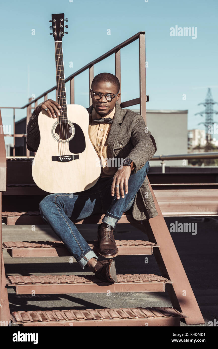 Posing with instrument hi-res stock photography and images - Alamy
