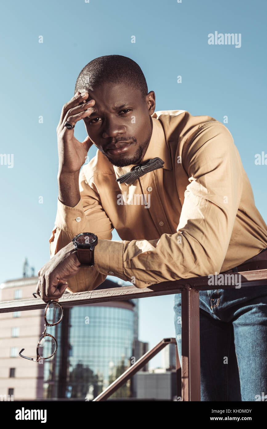 Lean to roof hi-res stock photography and images - Alamy