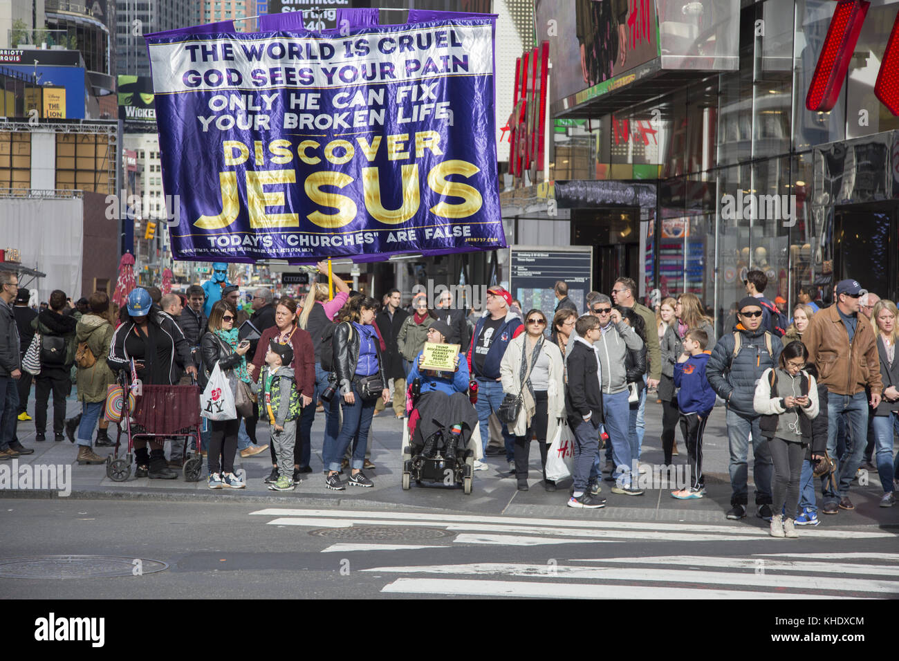 Christian Evangelist Stock Photos & Christian Evangelist Stock Images ...
