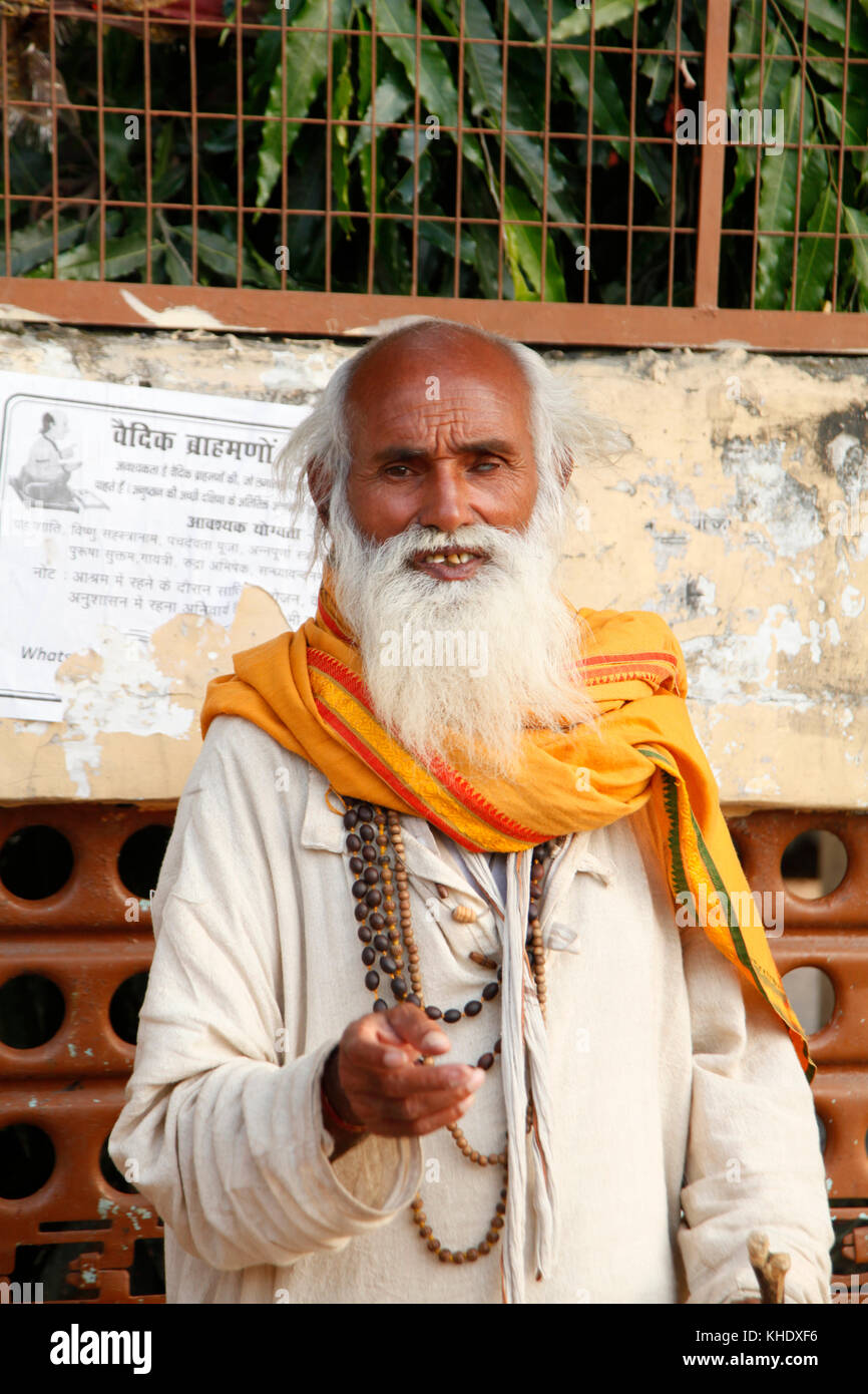 Sadhu (Baba), Indian Holy Man, Badarinath, Himalayas, India (© Saji ...