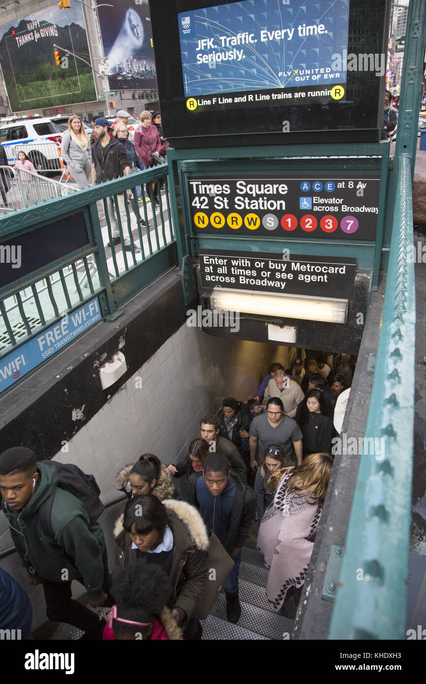 Exit subway hi-res stock photography and images - Alamy