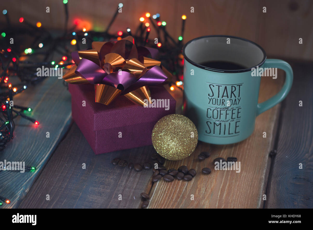 Gold coffee grain hi-res stock photography and images - Alamy