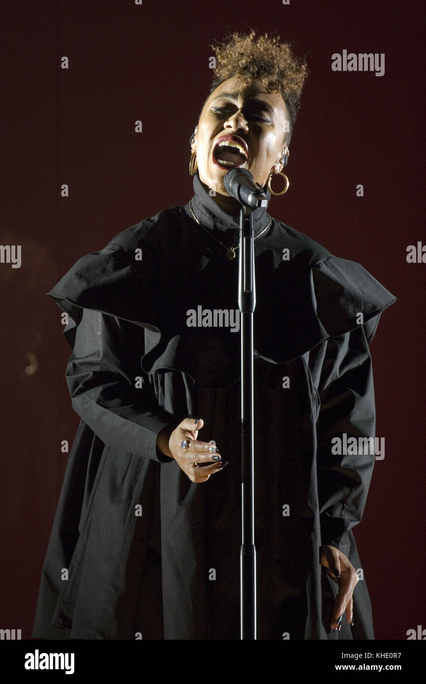 Emile sande in concert hi-res stock photography and images - Alamy