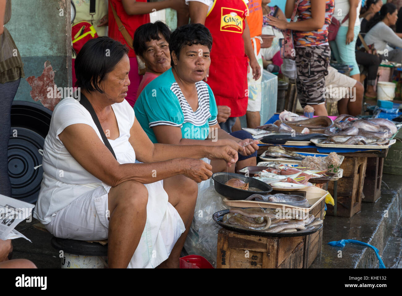 Asia, Philippines, Leyte, Ormoc City, Fish sellers in the fish market Stock Photo - Alamy