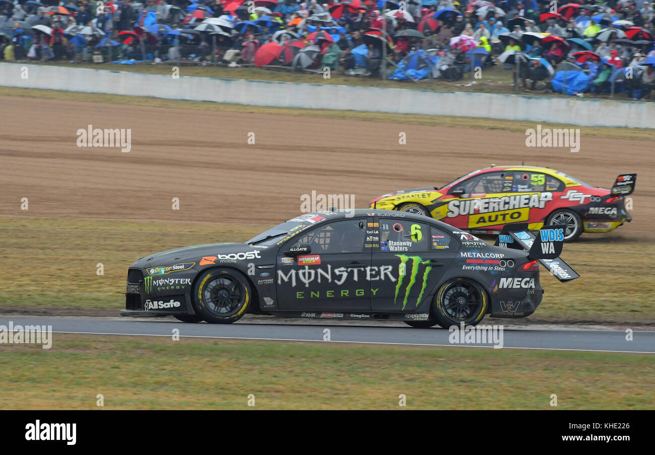 Supercheap Auto Bathurst 1000 at the Mount Panorama Circuit in Bathurst ...