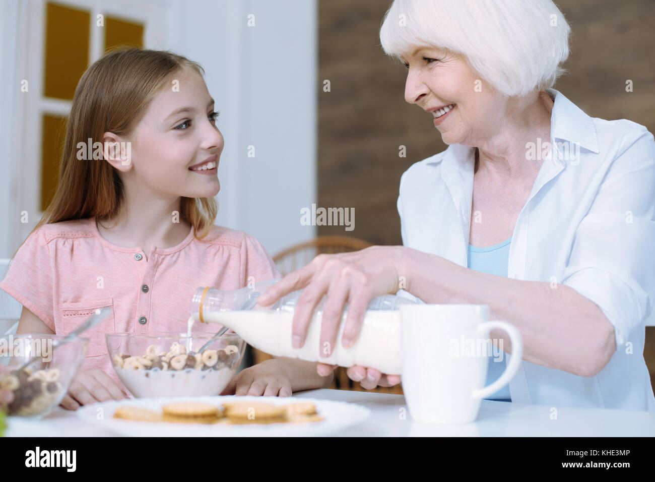 Kind girl hi-res stock photography and images - Alamy
