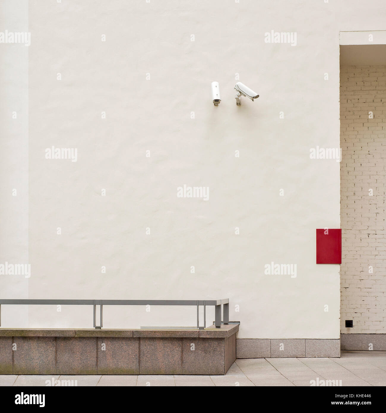 Cctv cameras house hi-res stock photography and images - Alamy