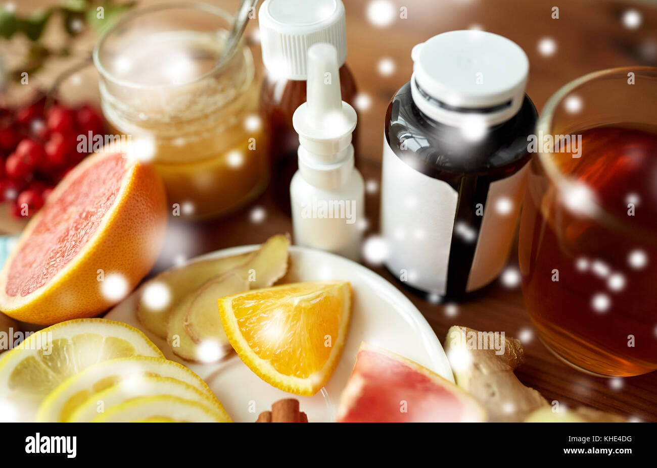 traditional medicine and synthetic drugs Stock Photo - Alamy