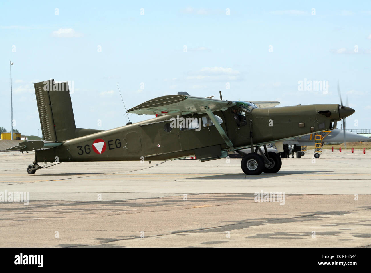 Pilatus pc 6 hi-res stock photography and images - Alamy