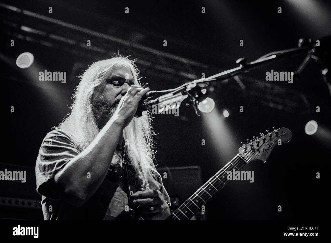Dinosaur jr rock band hi-res stock photography and images - Alamy