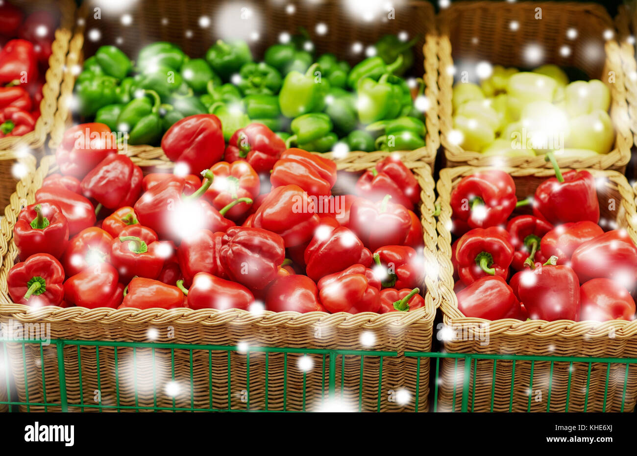bell peppers or paprika at grocery store Stock Photo - Alamy