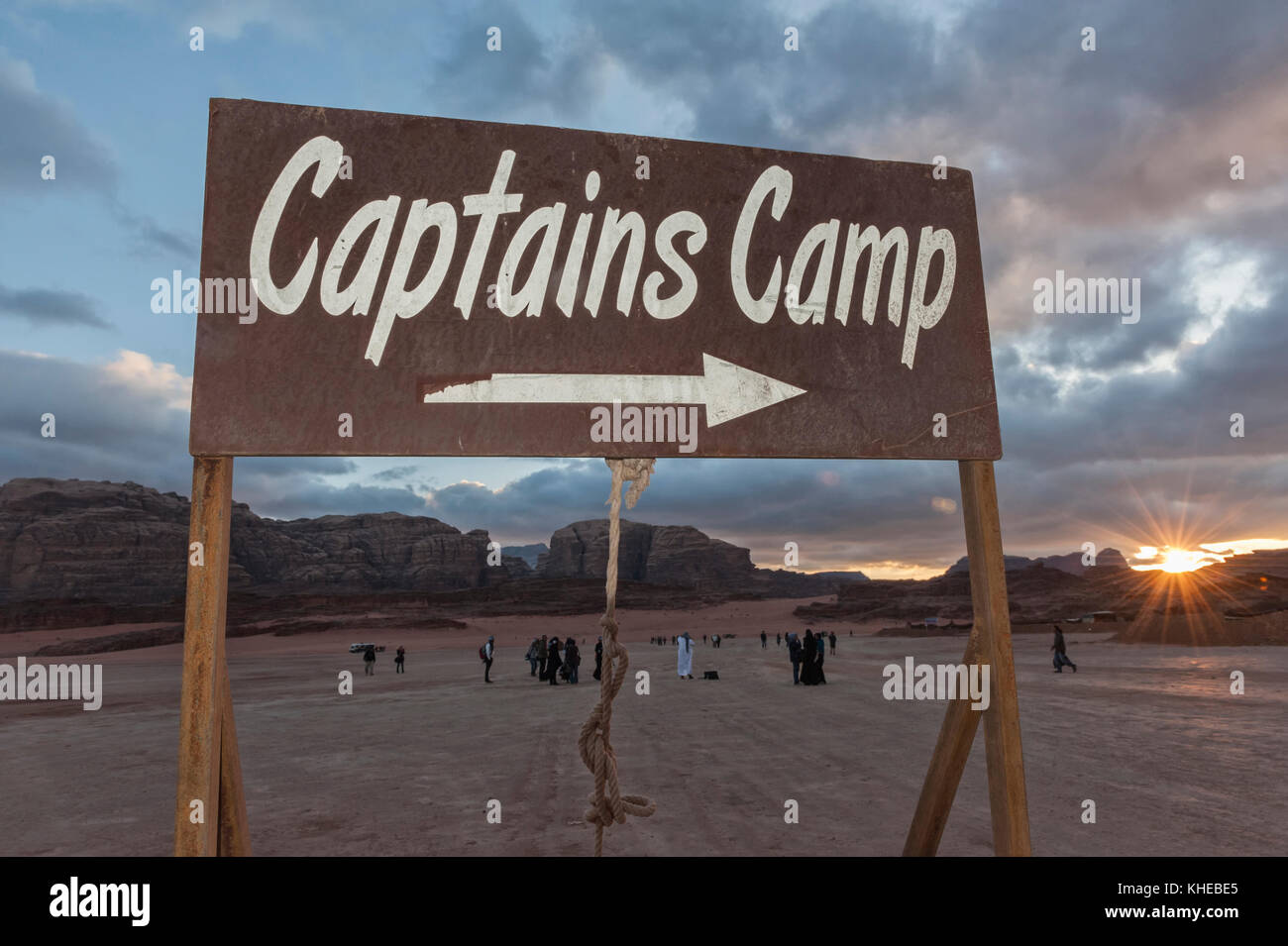 Jordan desert camping hi-res stock photography and images - Alamy