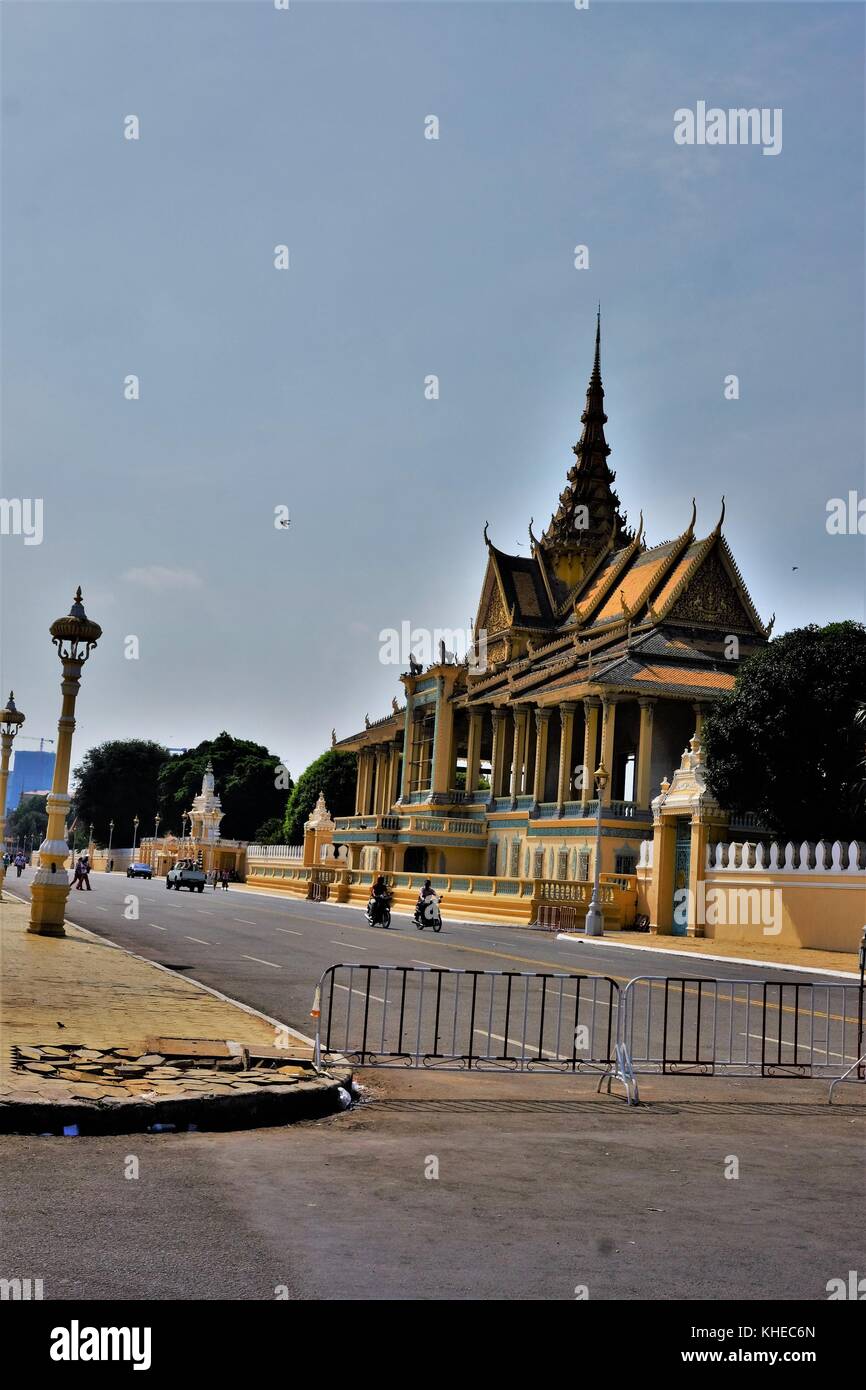 cambodia traditional building Stock Photo - Alamy