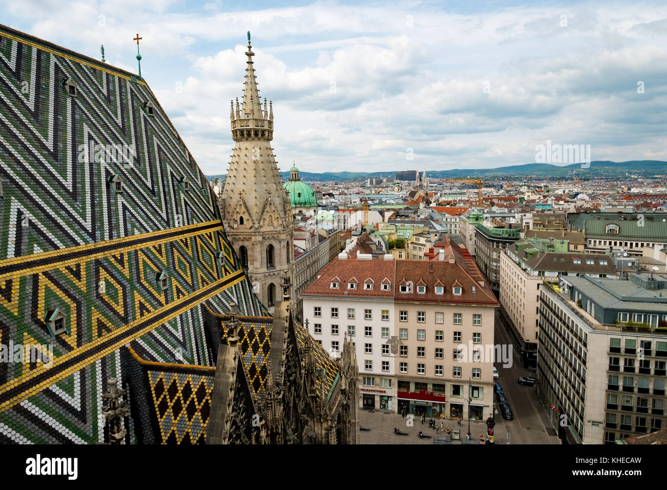 Vienna stephansdom cathedral aerial skyline hi-res stock photography ...