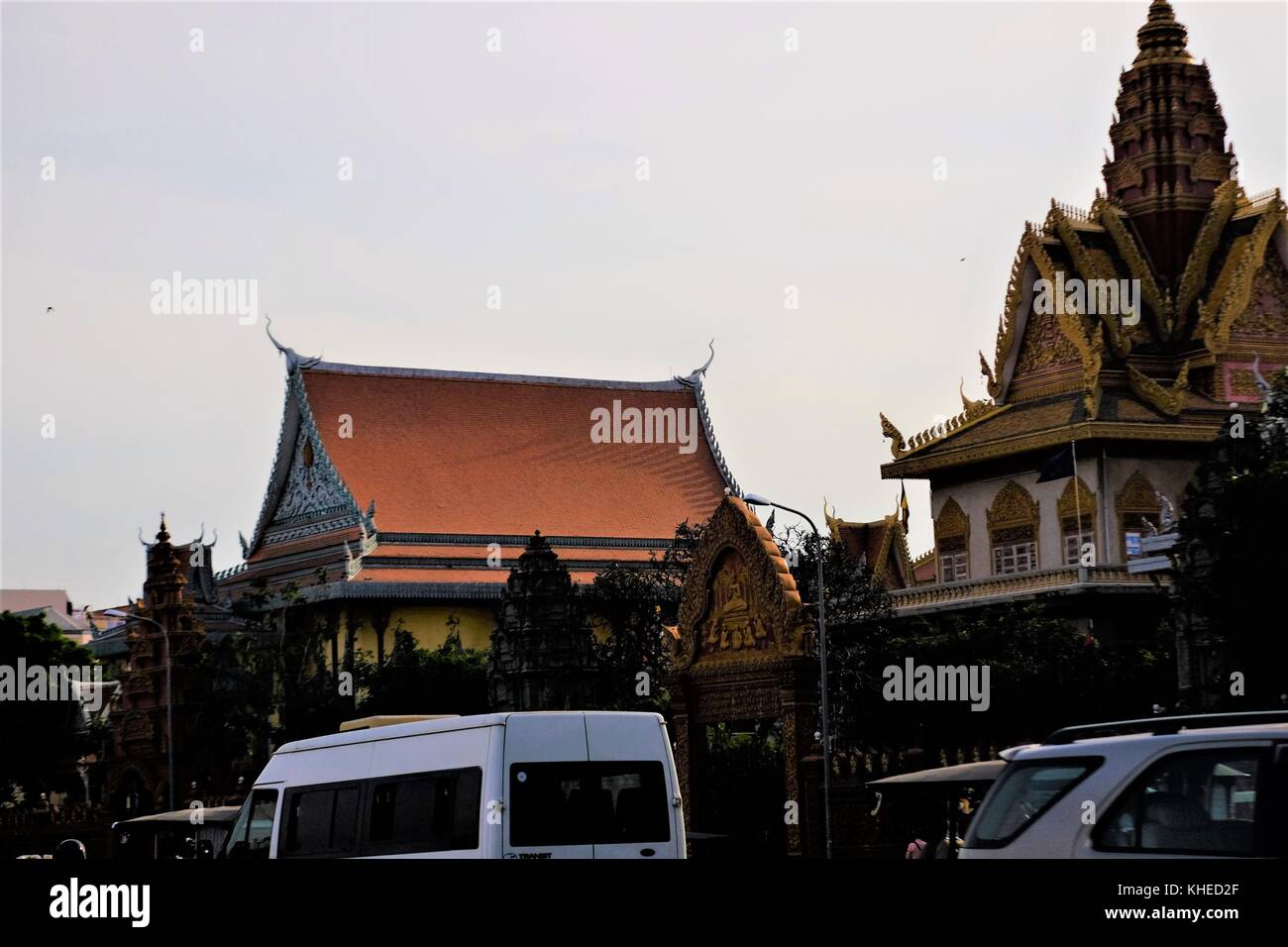 traditional buildings phnom pehn Stock Photo - Alamy