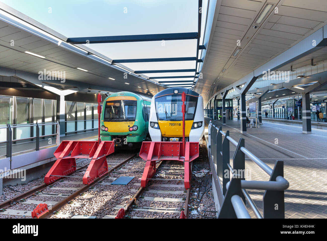Quiet railway station trains High Resolution Stock Photography and ...