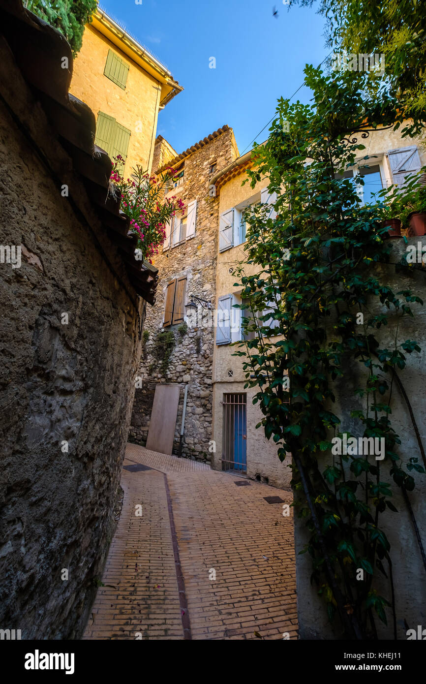 Narrow street in old city centre Stock Photo - Alamy
