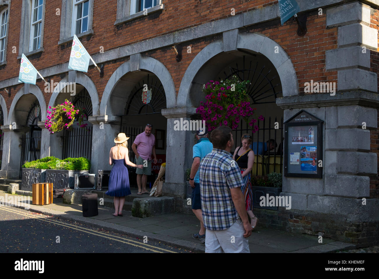 Rye Town Hall and tourists Stock Photo - Alamy