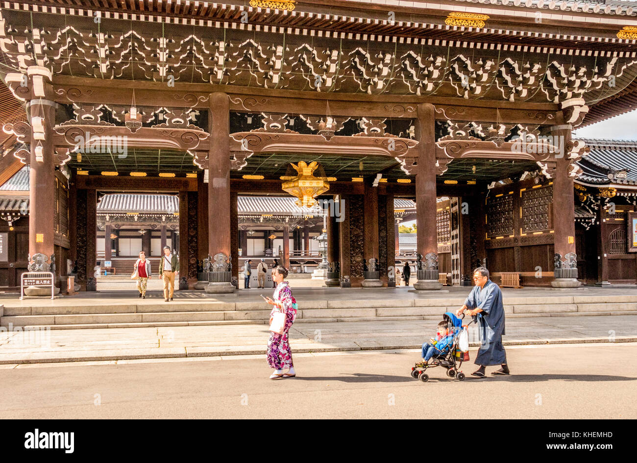 Higashi honganji temple kyoto hi-res stock photography and images - Alamy