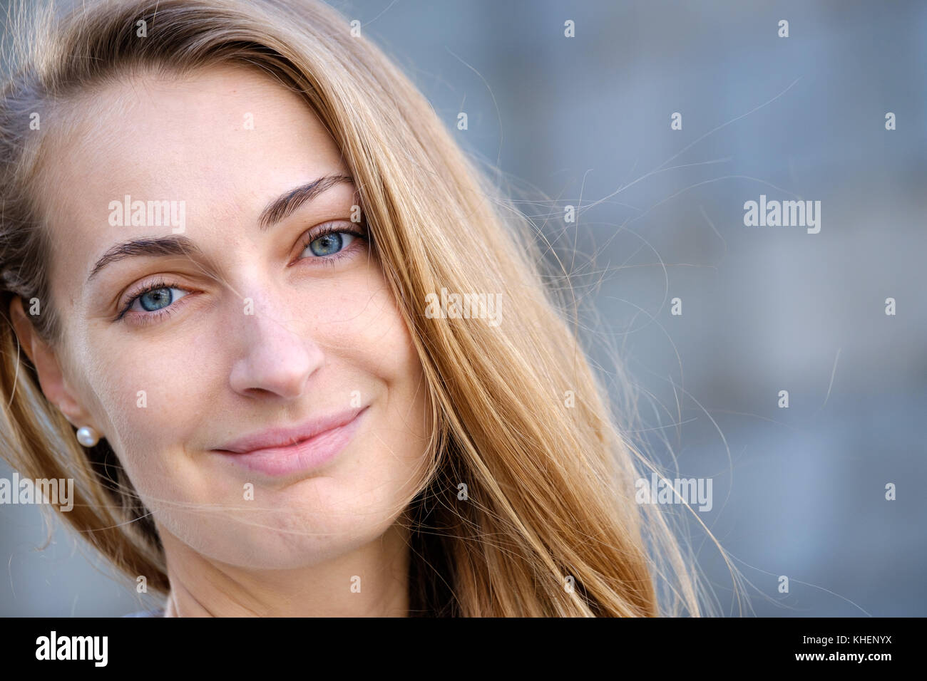 Young pretty woman head Stock Photo - Alamy