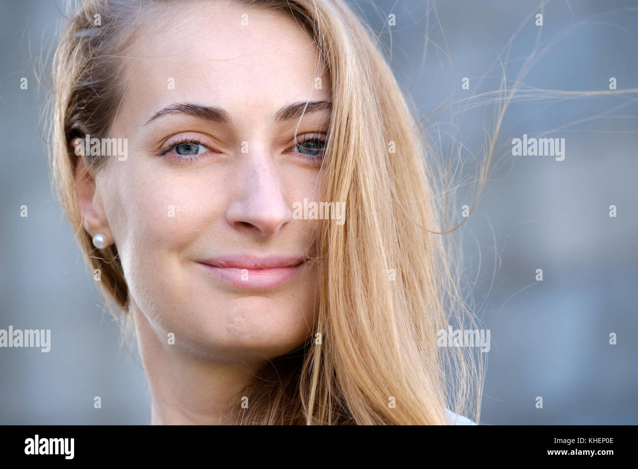 Young pretty woman head Stock Photo - Alamy