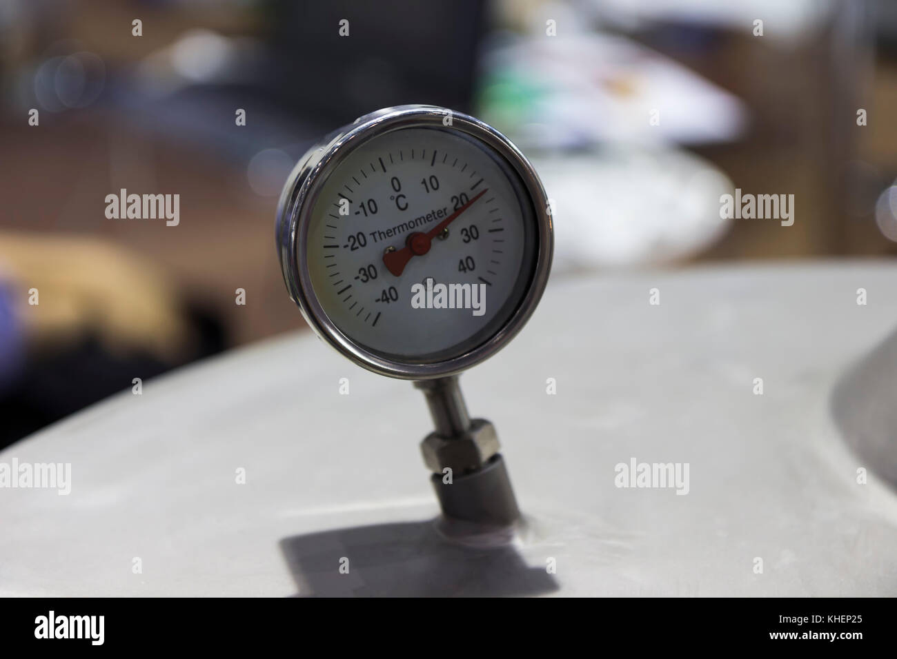 Temperature dial hi-res stock photography and images - Alamy