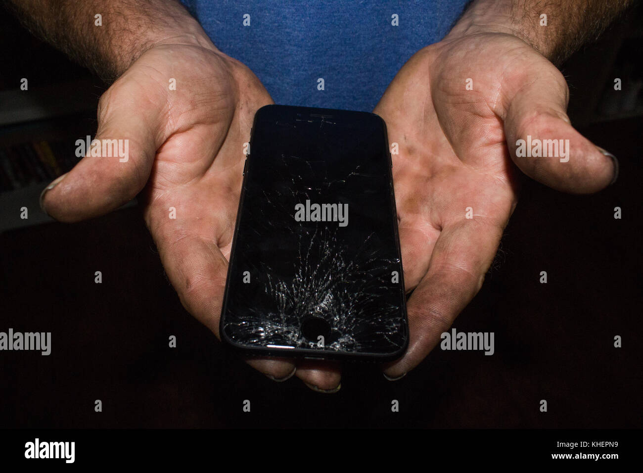 Broken technology hi-res stock photography and images - Alamy