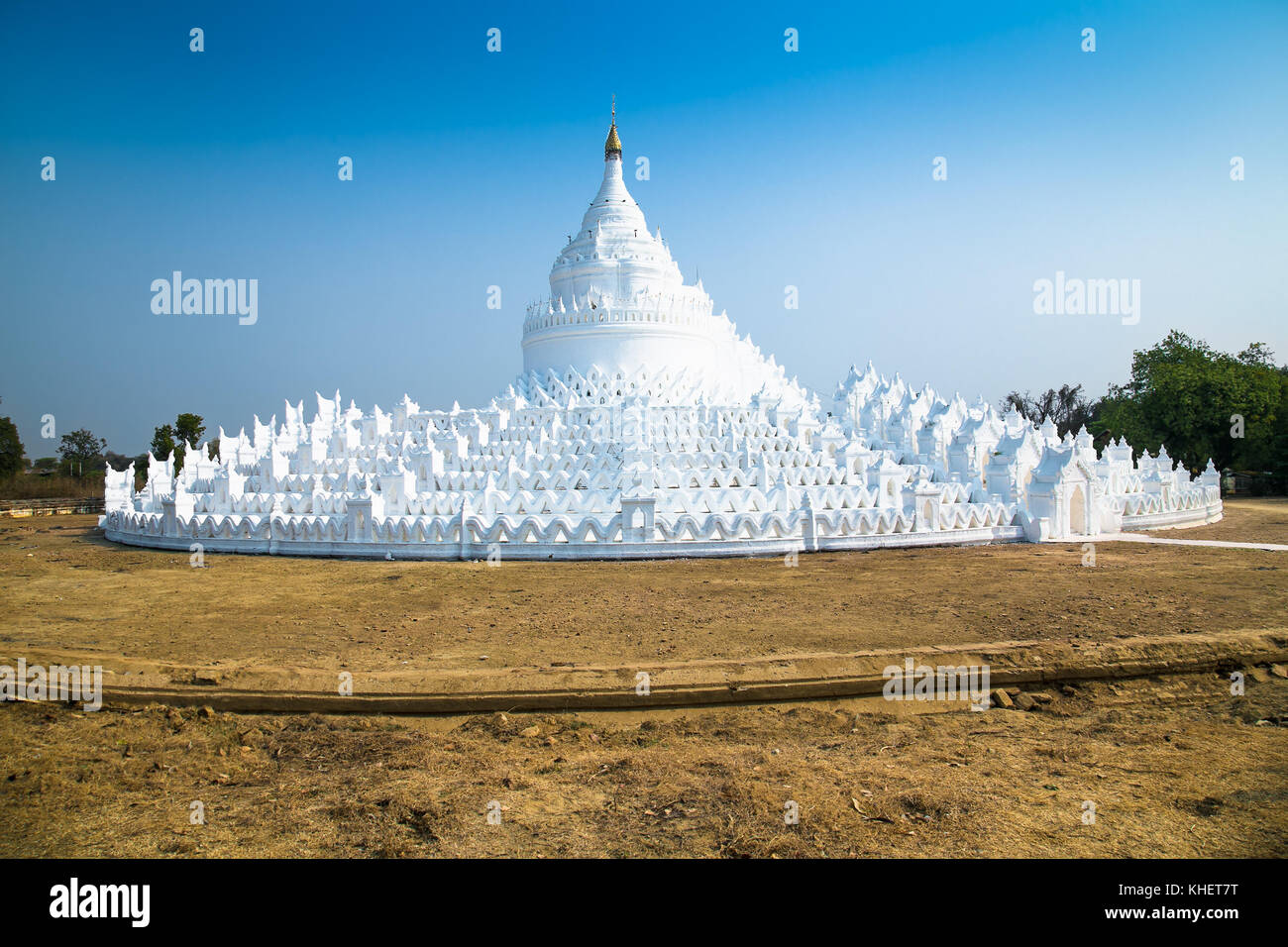 Wave-trraced Myatheindan Hsinbyume Paya pagoda in Mingun, Mandalay ...