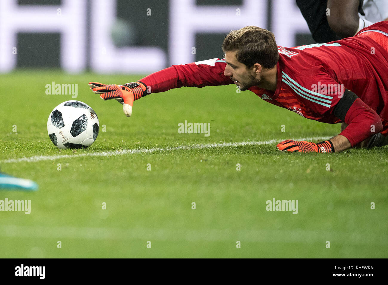 Cologne, Germany. 14th Nov, 2017. Germany goalkeeper Kevin Trapp ...