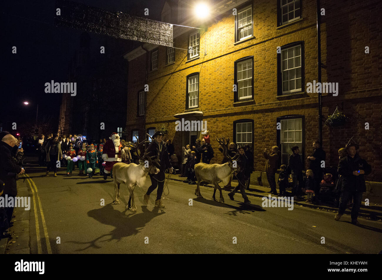 Eton, UK. 16th Nov, 2017. Santa Claus, accompanied by his elves and ...