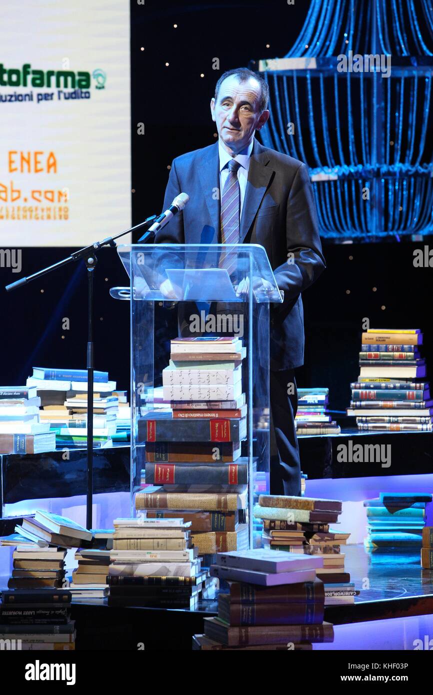 Local Caption *** Naples Prize Elsa Morante In the picture David ...